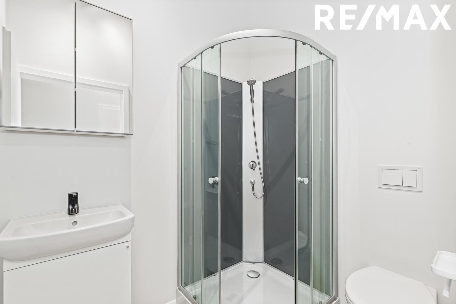 Breiðhella 3 e, 221 Hafnarfjörður | Fasteignavefurinn Fastinn